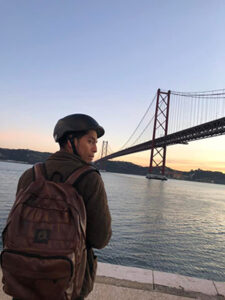 Sightseeing and art by bike Tour with Taibat